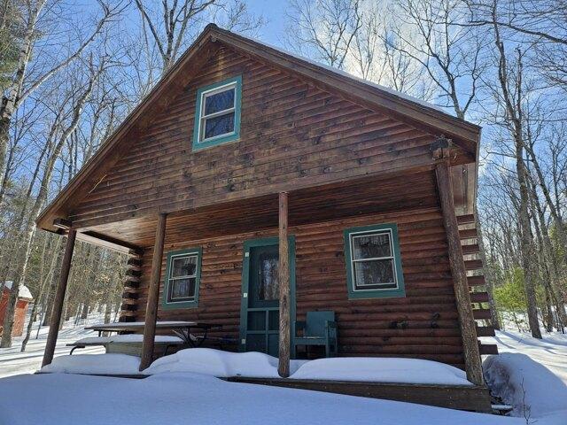 house with 1 bedroom, Canton ME DLS101934327