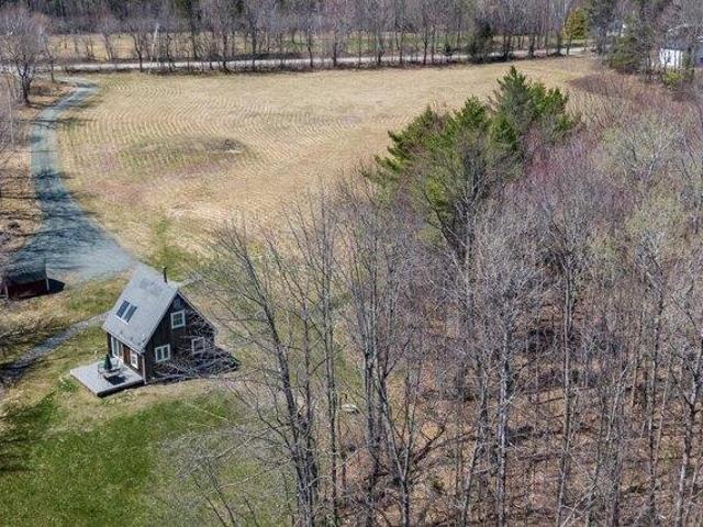 house with 1 bedroom, Canaan NH DS102154838