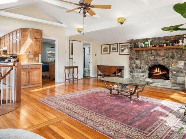house with 1 bedroom, Carver MA ES103073754