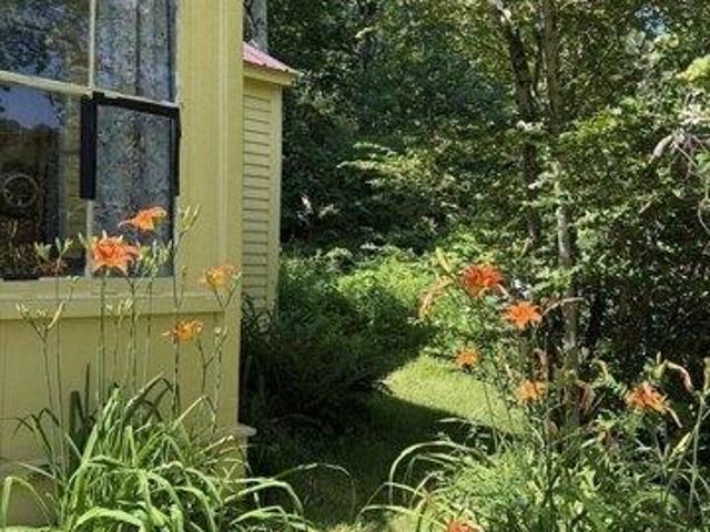 house with 1 bedroom, Conway MA ES105061233