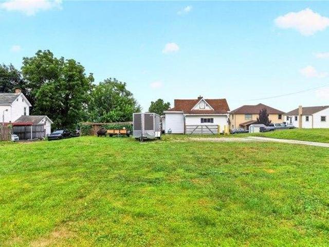 house with 1 bedroom, Connellsville PA ES104906826