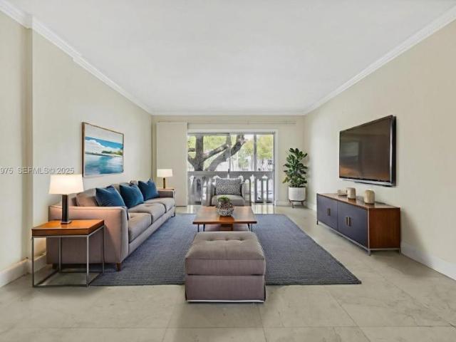 house with 1 bedroom, Coral Gables Fl FL DS102398785