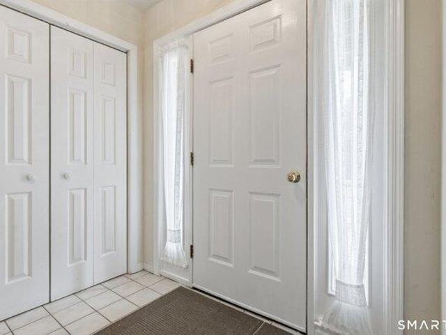 house with 1 bedroom, Clinton CT ES104608930