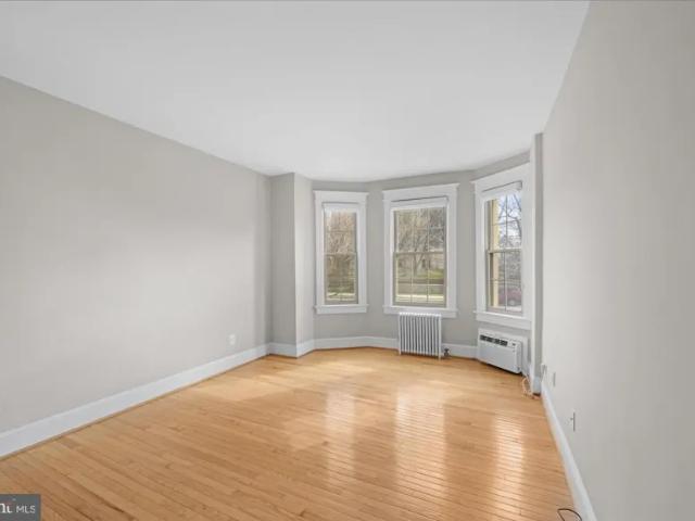house with 1 bedroom, DC DC DS101948761
