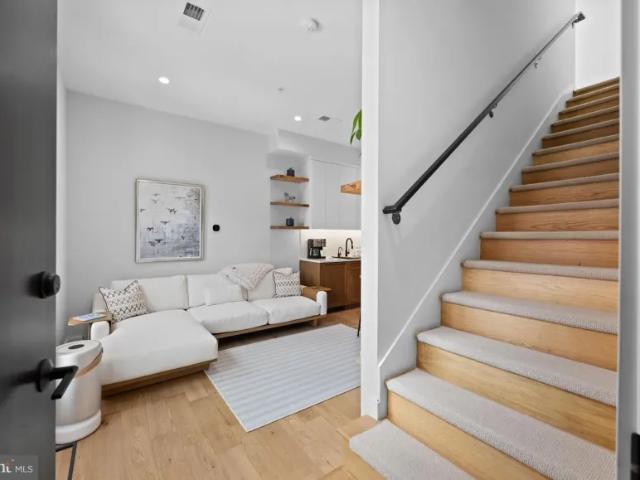 house with 1 bedroom, DC DC DS101948734