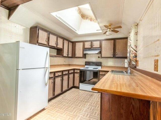 house with 1 bedroom, Dalton MA ES104328835