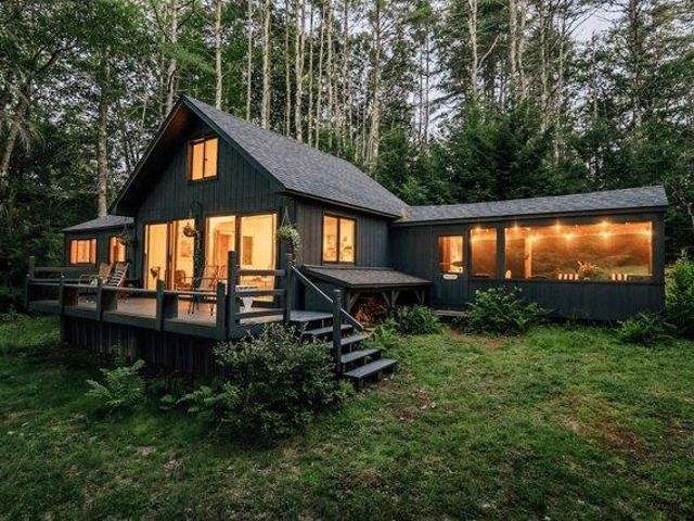 house with 1 bedroom, Deering NH ES104332888