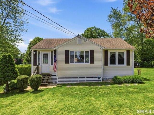 house with 1 bedroom, East Haddam CT ES103666132