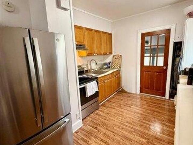 house with 1 bedroom, Elmont NY DLS101801302