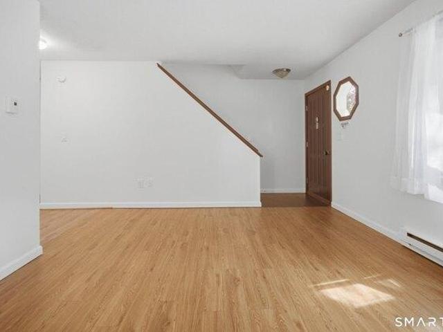 house with 1 bedroom, Ellington CT DS103158739