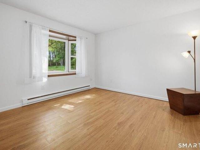 house with 1 bedroom, Ellington CT ES103158739