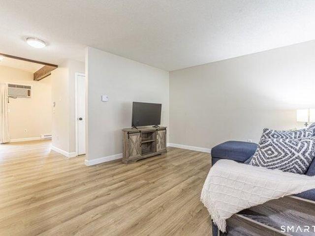 house with 1 bedroom, Ellington CT ES104410291