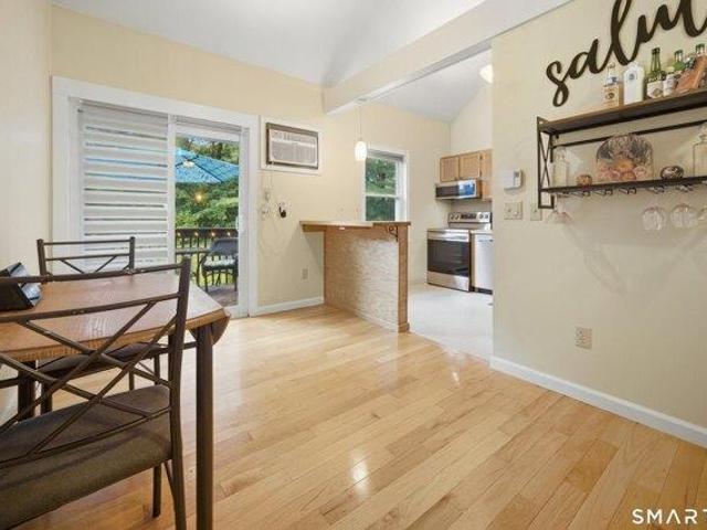 house with 1 bedroom, Ellington CT ES105193126