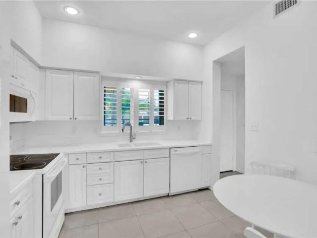 house with 1 bedroom, FL FL DS102662029