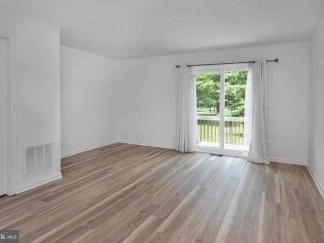 house with 1 bedroom, Flemington NJ ES105203373