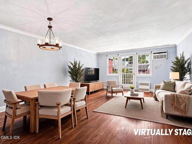 house with 1 bedroom, Greenwich CT ES105141144