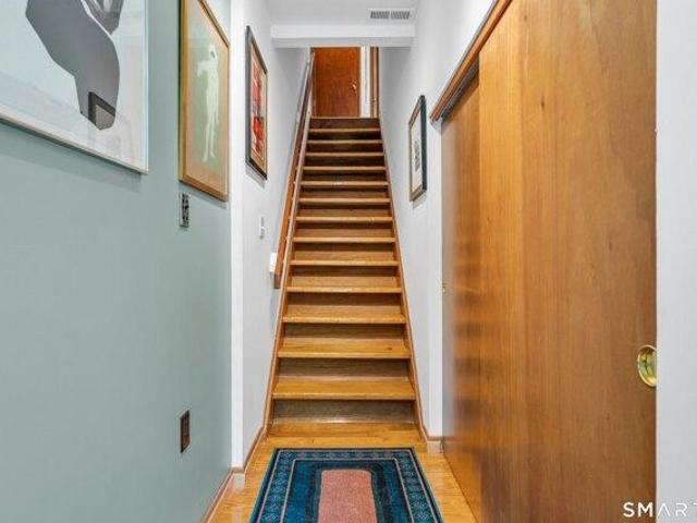 house with 1 bedroom, Guilford CT ES104853474