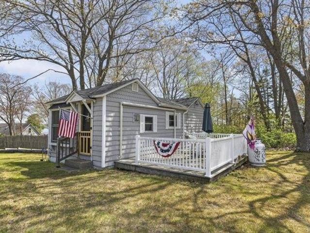 house with 1 bedroom, Harpswell ME DLS103099444