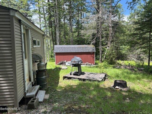 house with 1 bedroom, Hinsdale MA ES104807629