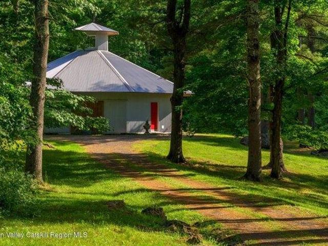 house with 1 bedroom, Hillsdale NY ES104907592