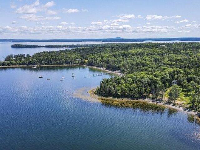 house with 1 bedroom, Islesboro ME DLS102318619