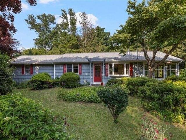 house with 1 bedroom, Jamestown RI DS104076171