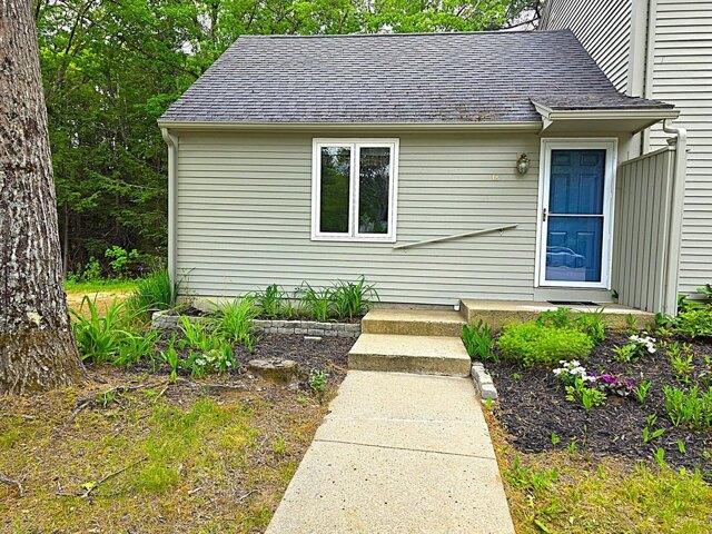 house with 1 bedroom, Kennebunk ME ES104235231