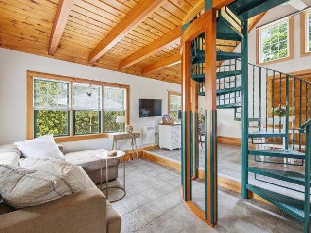 house with 1 bedroom, Kennebunkport ME ES104760310