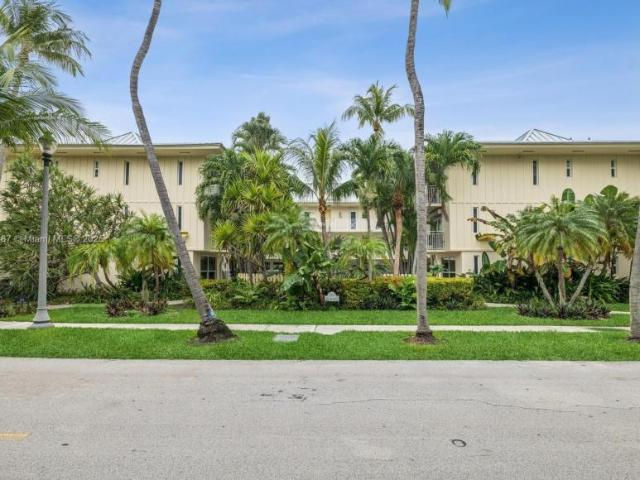 house with 1 bedroom, Key Biscayne FL FL DLS102659761
