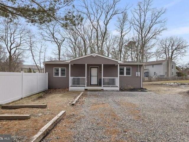 house with 1 bedroom, Lanoka Harbor NJ DLS101629068