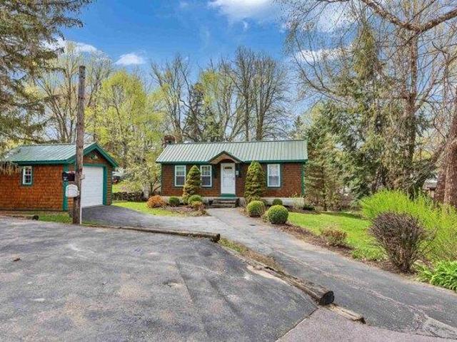 house with 1 bedroom, Laconia NH DS103248996