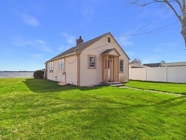 house with 1 bedroom, Lakeville MA DS101933373