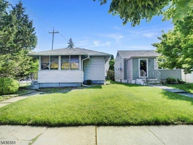 house with 1 bedroom, Linden NJ ES104148793