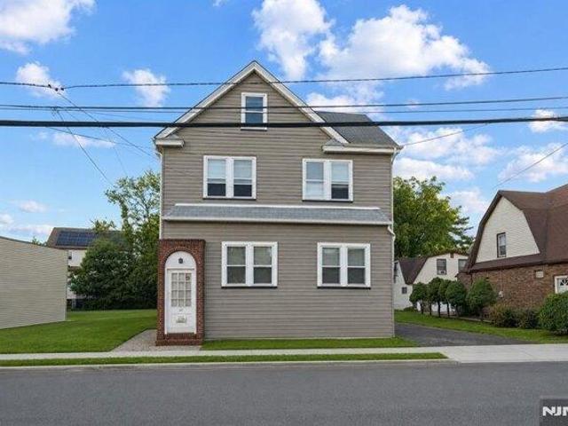 house with 1 bedroom, Little Ferry NJ DS104406128
