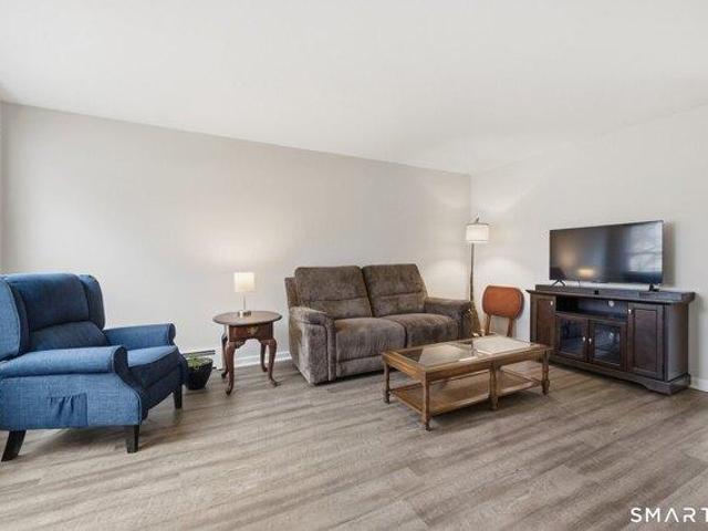 house with 1 bedroom, Manchester CT DLS101897937