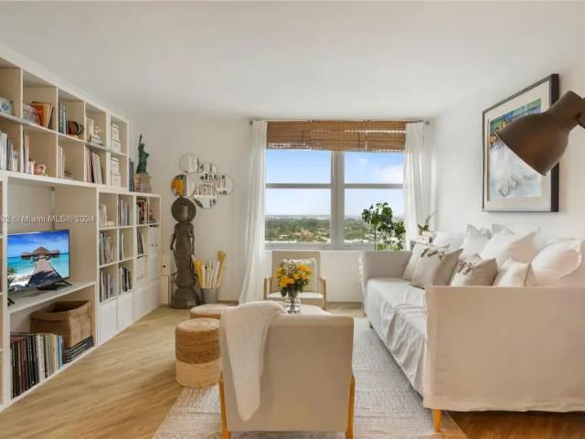 house with 1 bedroom, Miami Beach Fl FL DS102398454
