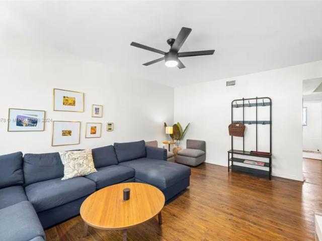 house with 1 bedroom, Miami Beach Fl FL DS102399054