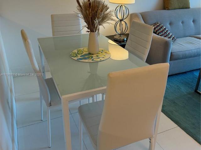 house with 1 bedroom, Miami Beach FL FL DS102588798