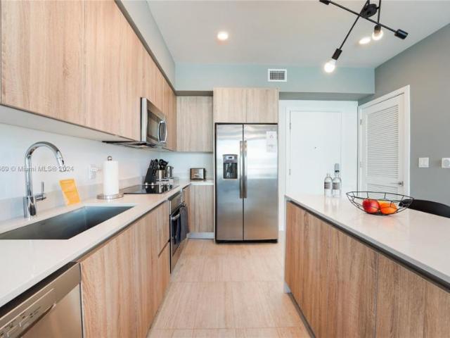 house with 1 bedroom, Miami Fl FL DS102398083