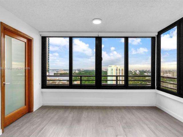 house with 1 bedroom, Miami Fl FL DS102398093