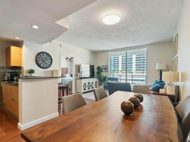 house with 1 bedroom, Miami Fl FL DS102398496