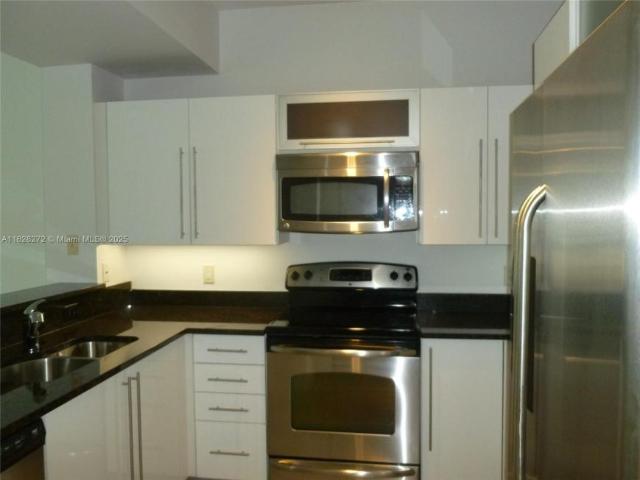 house with 1 bedroom, Miami Fl FL DS102399082
