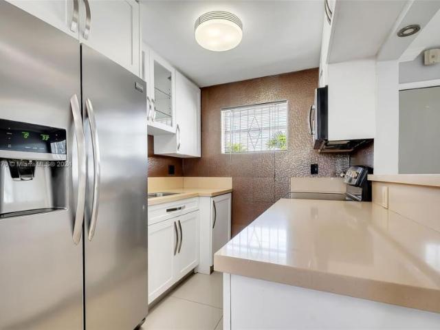 house with 1 bedroom, Miami Fl FL DS102399490