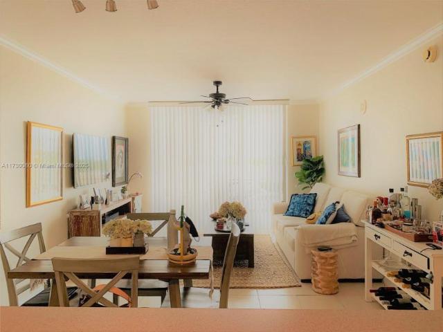 house with 1 bedroom, Miami FL FL DS102588891
