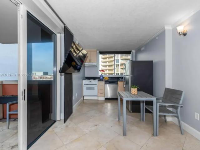 house with 1 bedroom, Miami FL FL DS102519769