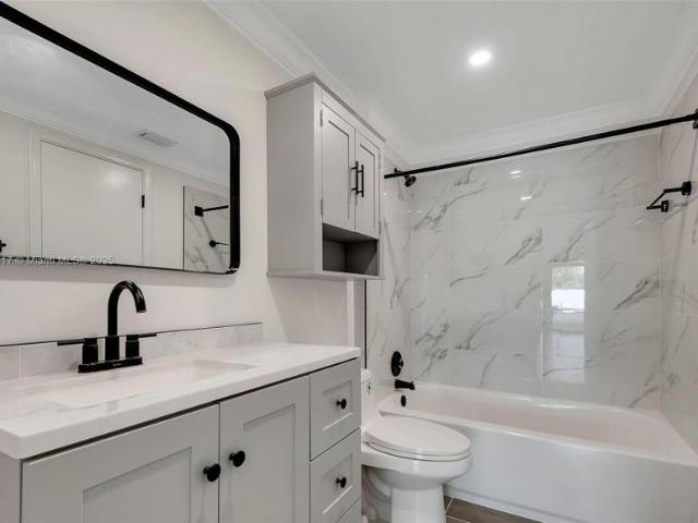 house with 1 bedroom, Miami FL FL DS102520428