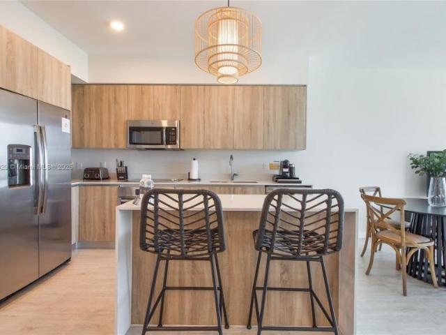 house with 1 bedroom, Miami Fl FL DS102660417