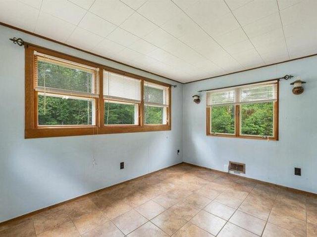 house with 1 bedroom, Milton NH ES105114198