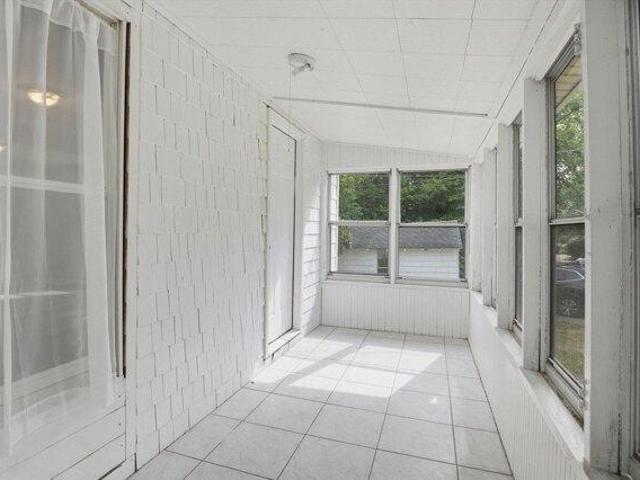 house with 1 bedroom, Millbury MA ES105040523