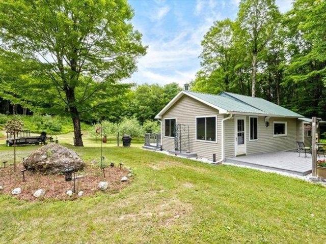 house with 1 bedroom, Montgomery VT DLS102280195